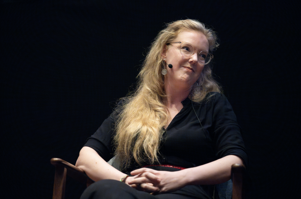 Andrea Voets talks with Code Kloet at New Music Conference